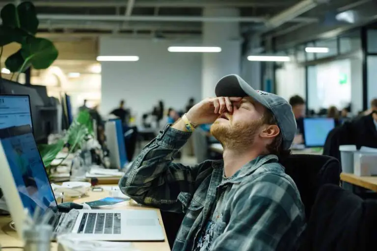 Feng Chi Point. The Most Underrated Acupressure Point - Easy TCM Wisdom ...